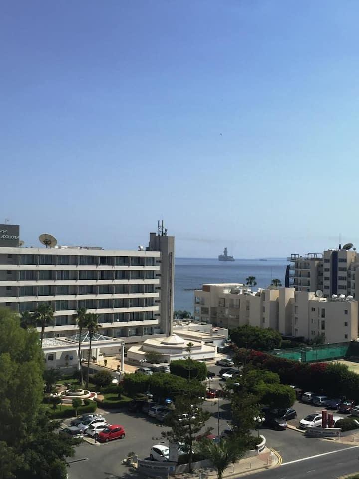 2х КОМНАТНАЯ КВ В 50 МЕТРАХ ОТ МОРЯ - Limassol