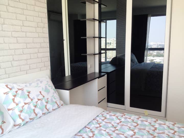 Relaxing Condo  Near Mrt/jj/dmk/ &Beautiful Garden - Bangkok