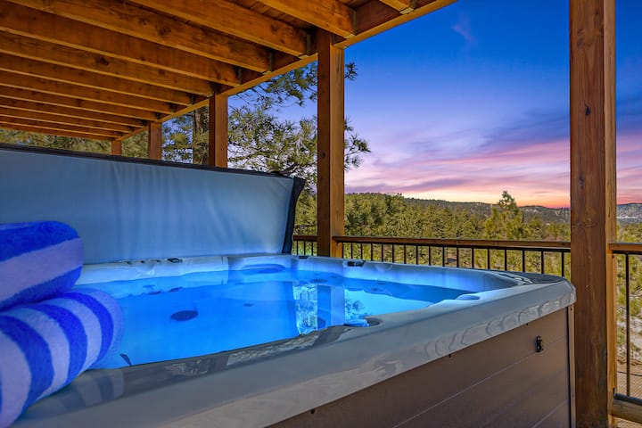 Sky High Lodge + Epic Lake Views +Theatre +Hot Tub - Big Bear Lake, CA