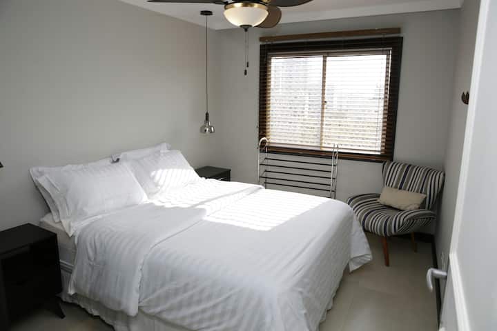 Apartamento 2 Quartos Com Conforto E Perto De Tudo - Curitiba