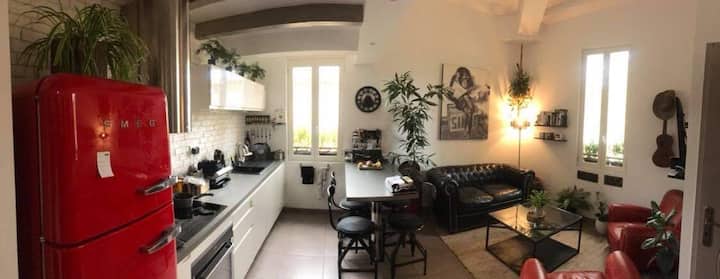 Joli Appartement T3 - Centre Ville - Climatisé - Fos-sur-Mer