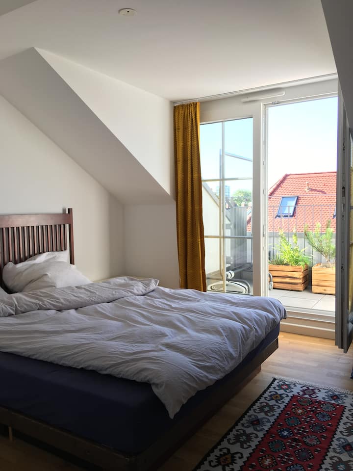 Schöne Dachgeschosswohnung In Haidhausen - München