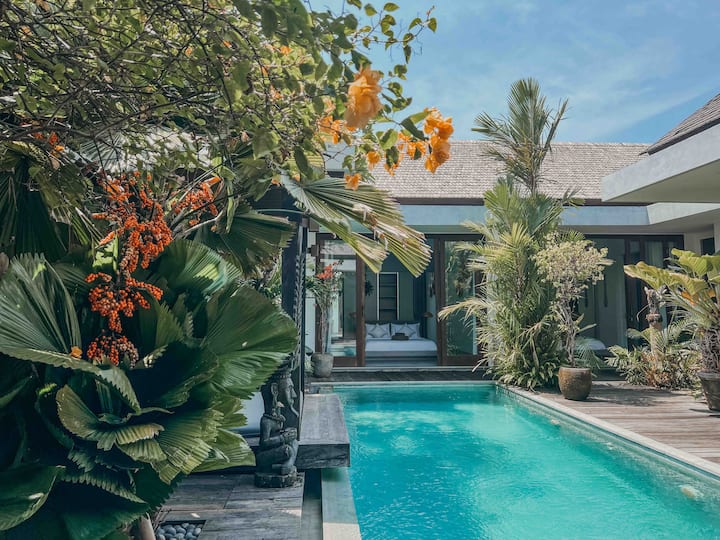 Umalas Cozy 3bedrooms Private Pool Villa - Canggu