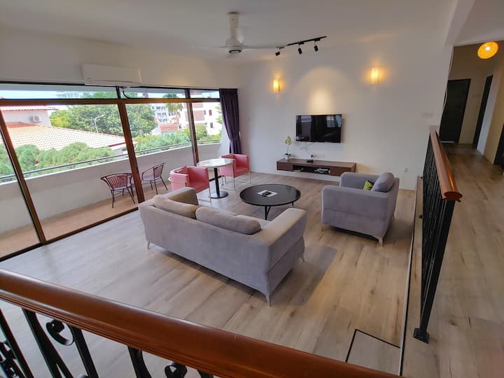 Gurneyville 2-1 : 3 Bedroom 2 Bathroom 2 Car Parks - Batu Ferringhi