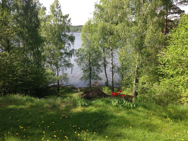 Charming House By The Lake - Gnesta