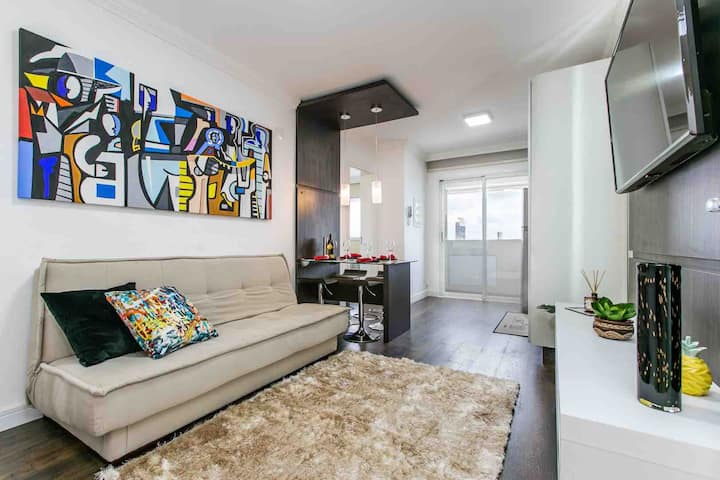 Apartamento Super Charmoso No Centro De Curitiba. - Curitiba