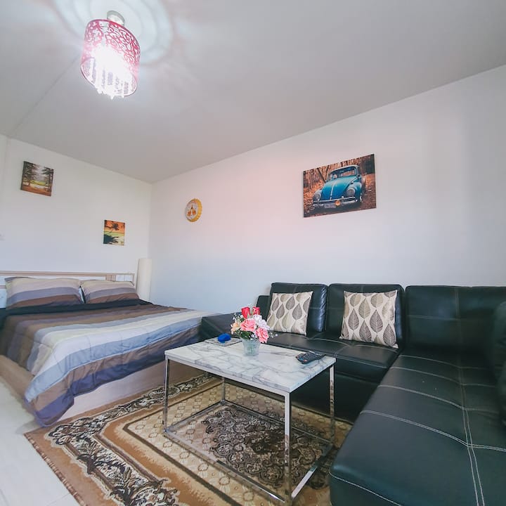 Lovely Studio Room , Facing Quiet Street On Nimman - Chiang Mai