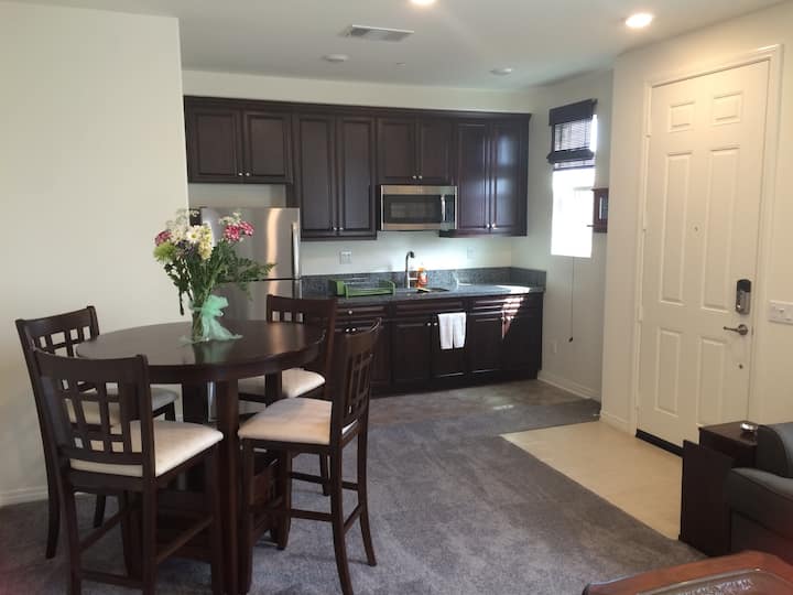 Private Non-smoking Executive Suite - Rancho Cucamonga, CA