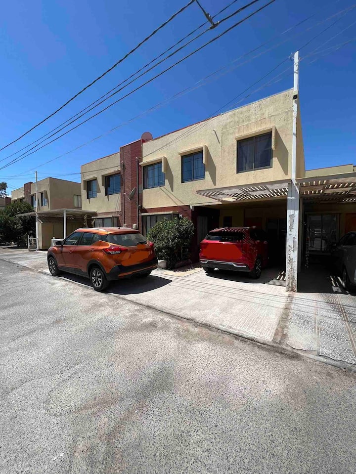Casa En Condominio Seguro Y Buen Sector - Calama