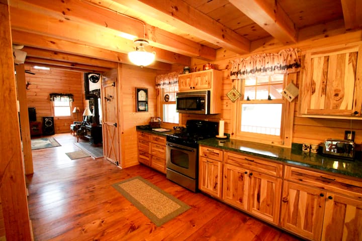 Log Cabin Near Castle Rock Lake - Cabins for Rent in New Lisbon ...