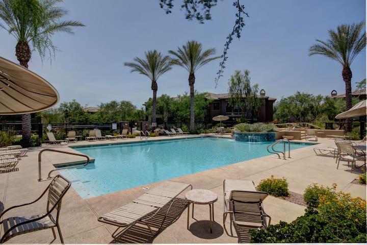 Luxurious Scottsdale Condo - Phoenix, AZ
