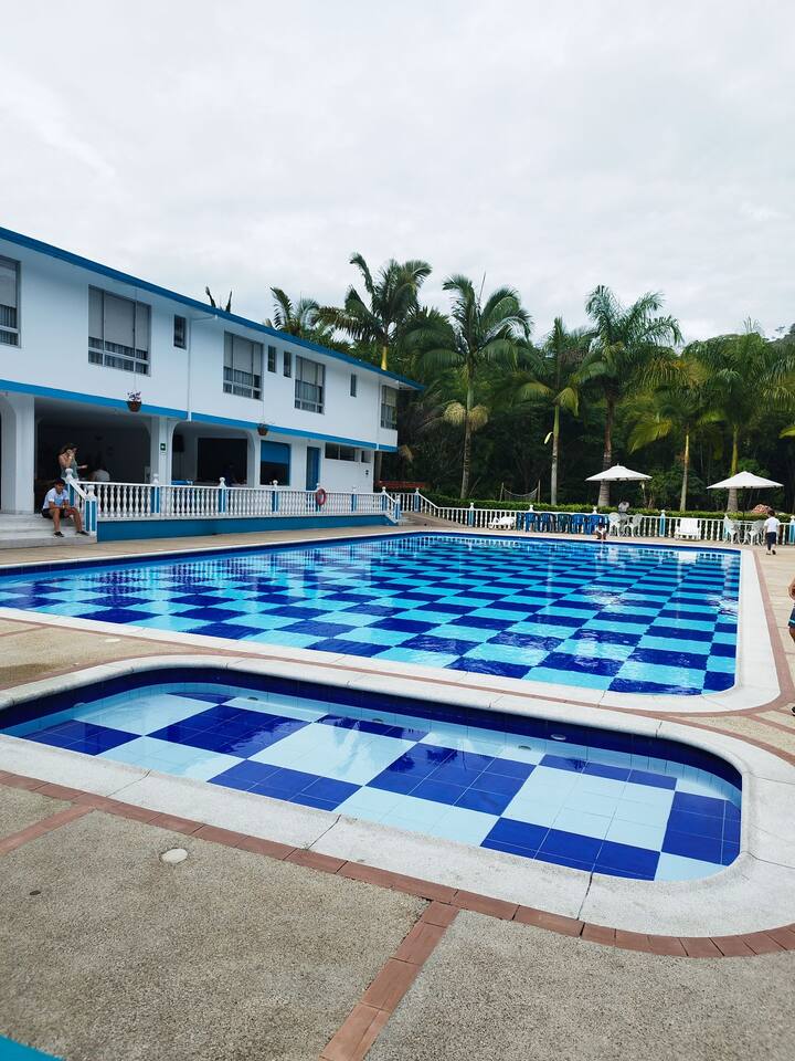 Hotel Campestre - La Vega