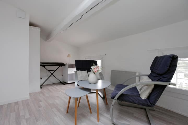 Arriere Pays Nicois, Chambre A Louer (Avec Douche) - Carros