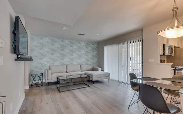 Gorgeous Vegas Strip 2bd 2 Bth Condo.1 Month Min - Las Vegas, NV