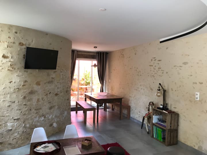 Petite Maison Restaurée Dans Bourg Tous Commerces - Mortagne-au-Perche