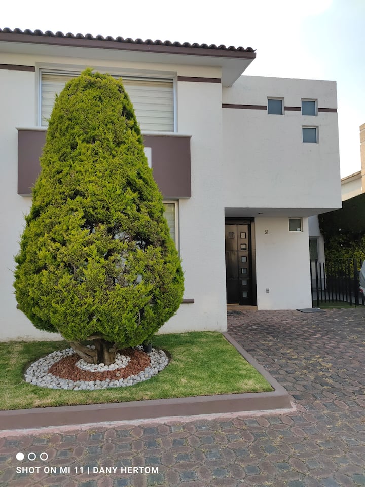 Casa Con Dos Cómodas Recamaras Ideal Para Familia - Metepec