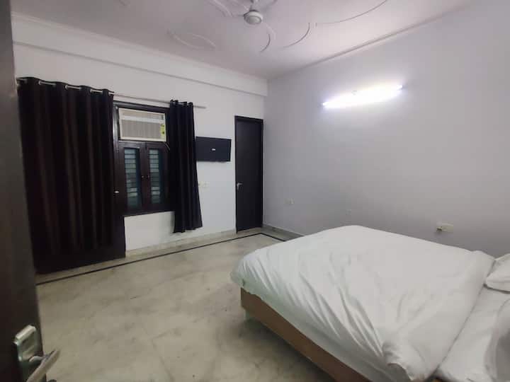 Newly Constructed Property - Noida