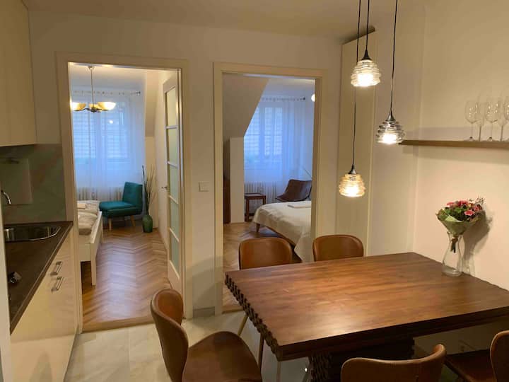 Apartmán Se Dvěma Ložnicemi Na Malé Straně 50m2 - Prága