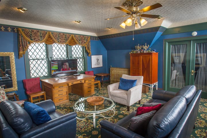The Courtney Rose Suite - Helena, MT