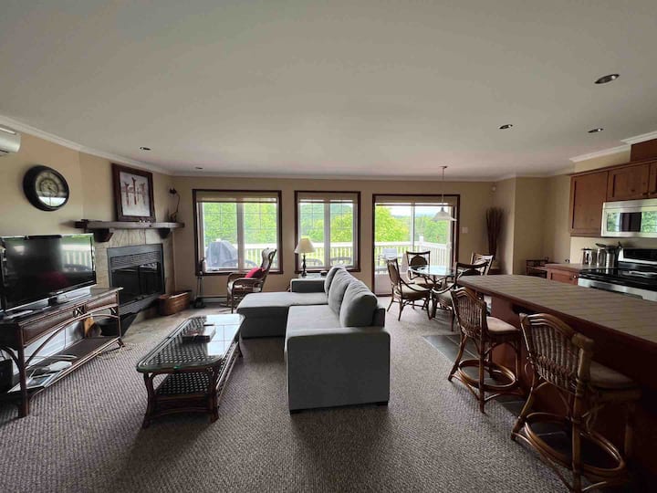 Spacieux Condo- Piscine Et Golf - Mont-Tremblant