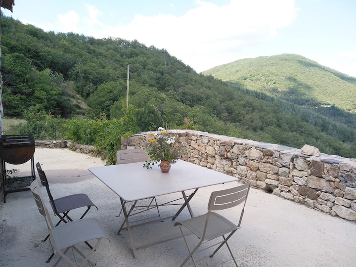 Pittoresque • Nature • Vue • Calme • Services - Saint-Hippolyte-du-Fort