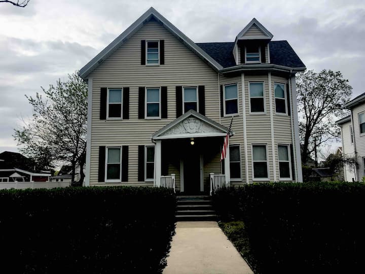 Spacious Two Bedroom Apartment Allston, Ma. - Boston, MA