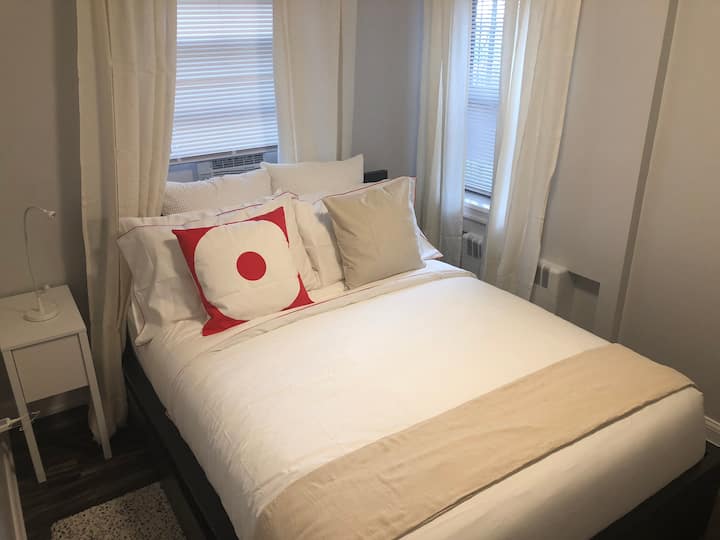 Captivating/20 Min To Nyc-parking Avail For A Fee - Secaucus, NJ