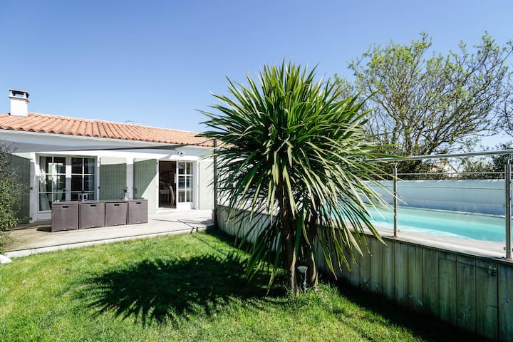Maison Typiquement Rétaise !!Piscine - Sainte-Marie-de-Ré