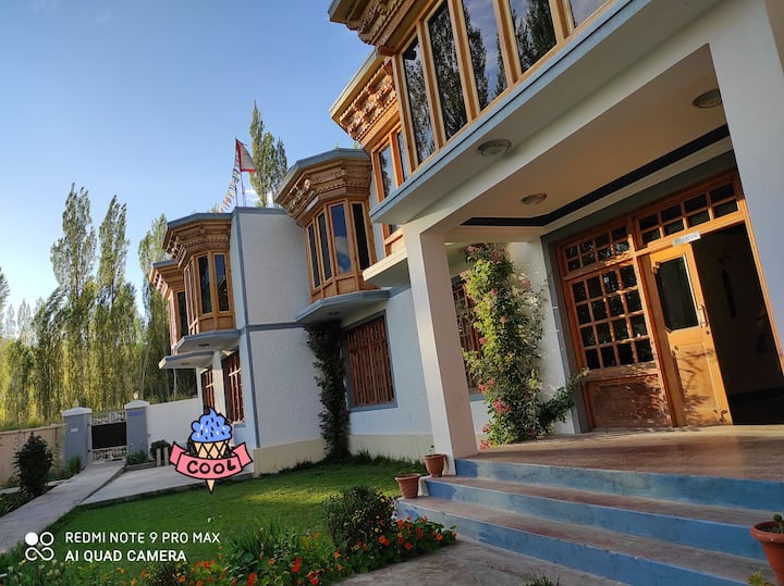 Nangso! Apricot Tree View Room - Leh