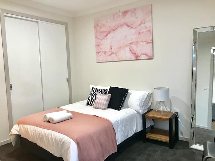 D112 Braybrook Central Stay-great Getaway - Brooklyn