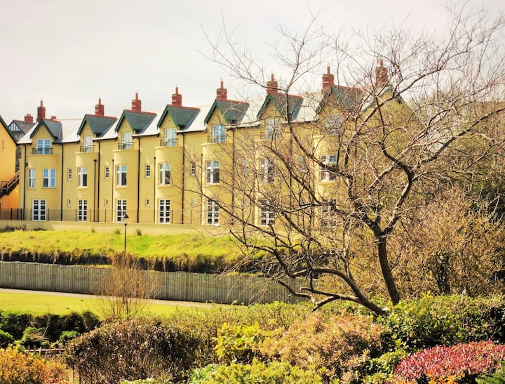 Ben-ry Cottage, Bushmills, River Views - Scotland