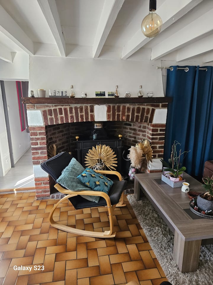 Rez-de-chaussée, Complet, éQuipé, Une Chambre. - Bernay