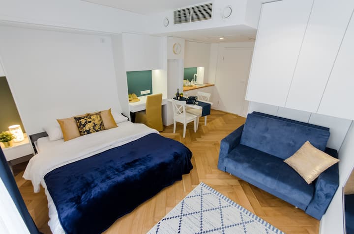 Ambient Apartment With A Balcony - Krakow