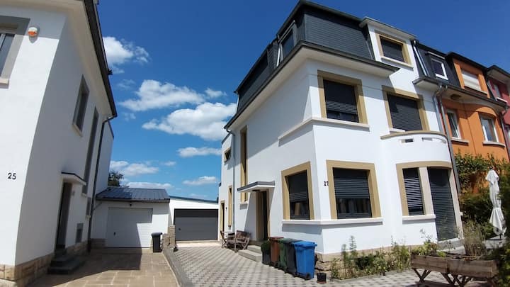 Maison Rénovée à Neuf, Meublée, 4 Chambres - ルクセンブルク市