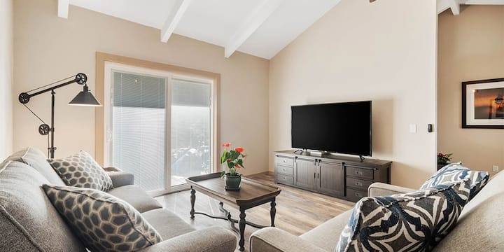 Exclusive Paniolo Suite, Newly Remodeled 1 Bdrm - Waimea, HI