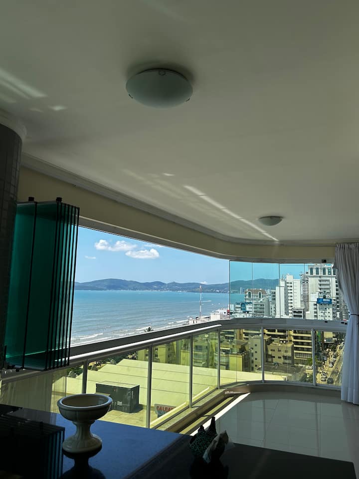 Ap Frente Ao Mar Em Itapema - Meia Praia 4 Suítes - Itapema