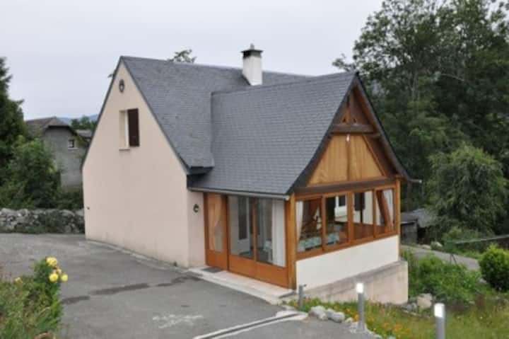 Gîte "L'ensoleillade" Pyrénées Nature Randonneurs - Argelès-Gazost