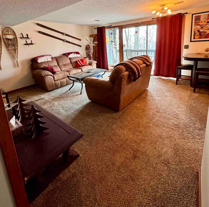 Cozy 2 Bd 2 Bath Condo, Walk To Slopes! - Wintergreen
