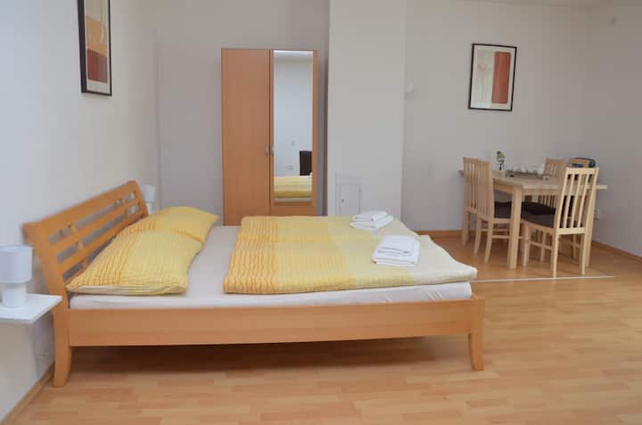 Myši V Botě - Riviéra Orange Josefin - Czechia