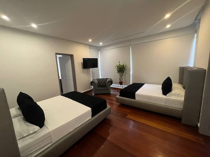 The Bellagio-style 6 bedroom Penthouse, Poblado. - Apartments for Rent ...