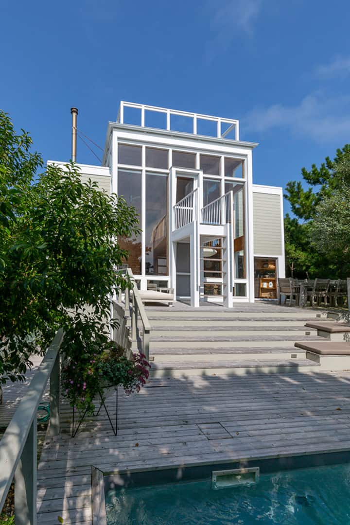 Studio In Architectual Prominent 1960's Beachhouse - Fire Island, NY