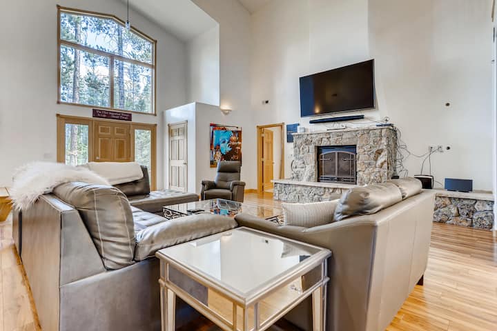 Luxury Home In Breckenridge At The Base Of Peak 6! - Copper Mountain, CO