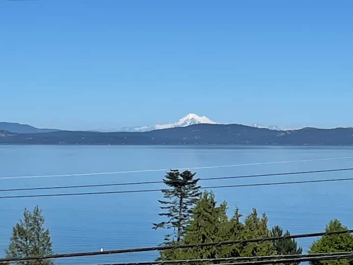 Just Right, 1 Bedroom & Bathroom With Fireplace - Saanich