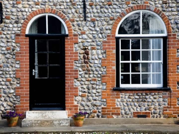Cottage-standard-private Bathroom-mrs Page - Cromer