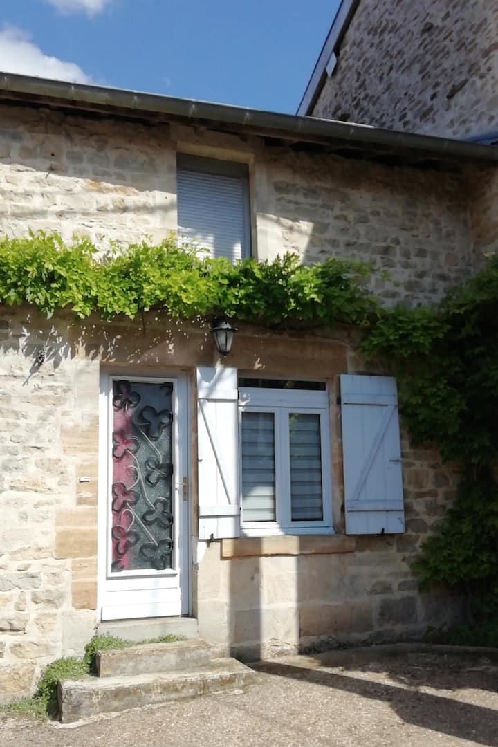 Petite Maison  De Caractère Au Centre Du Village. - Bar-le-Duc