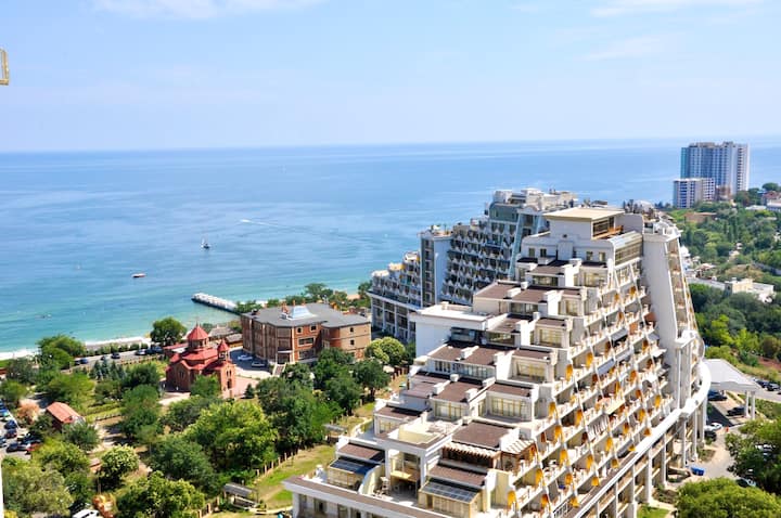 Arcadia Palace Over The Sea , 4 Bedrooms & Jacuzzi - Odesa