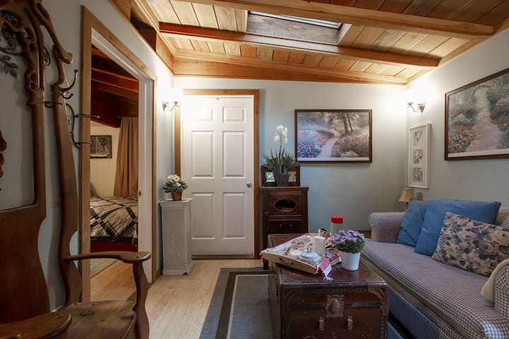 Elim Grove Cottage - Jenner, CA