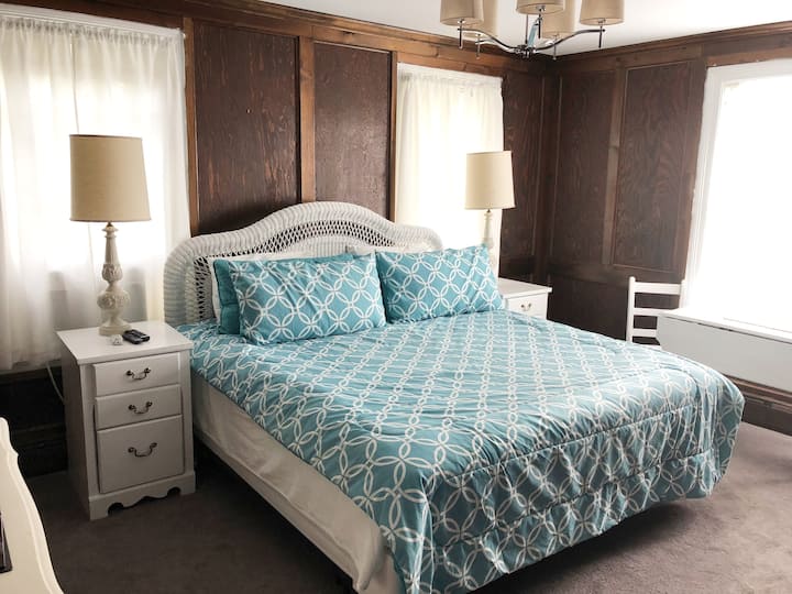 Accord Sleeping Suite With Comfy King Bed - カーホンクソン, NY