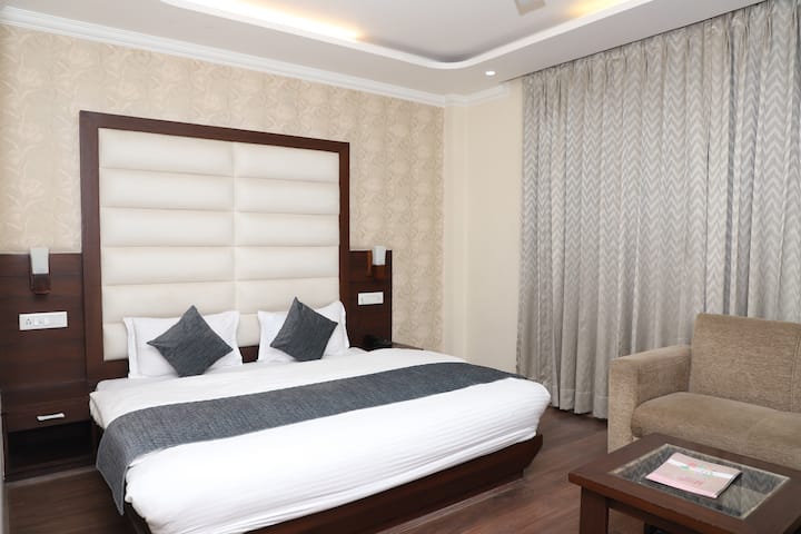 Hotel Hukam's Holiday Home - Kasol