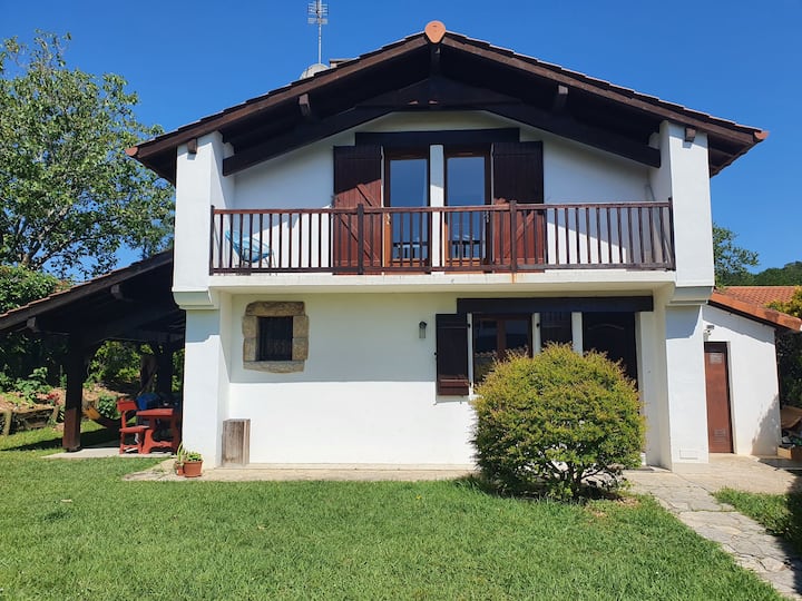 Cheerful Three Bedroom Nearby The Beach. - Hendaya